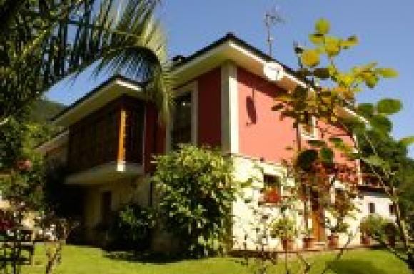 Parres (Asturias): Qué ver y dónde dormir