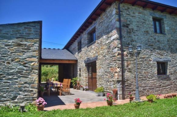Illano (Asturias): Qué ver y dónde dormir