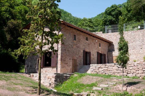 Sant Pere de Torelló (Barcelona): Qué ver y dónde dormir