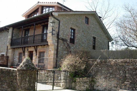 La Revilla (Cantabria): Qué ver y dónde dormir
