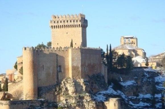 Alarcón (Cuenca): Qué ver y dónde dormir