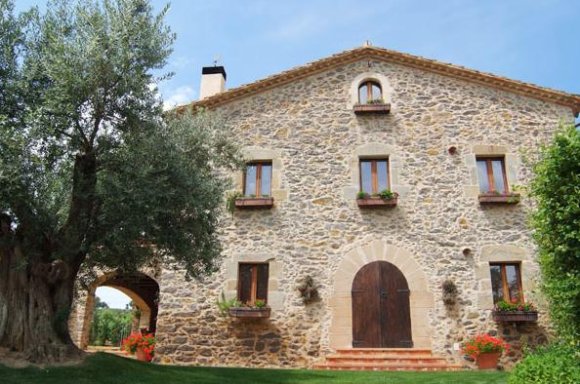 Fontanilles (Girona): Qué ver y dónde dormir