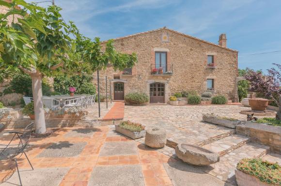 Fontanilles (Girona): Qué ver y dónde dormir