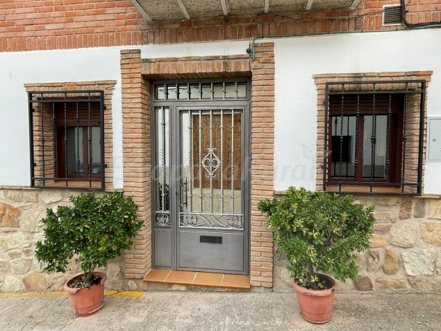 Casa Enmedio - Casa rural en Iznatoraf (Jaén)