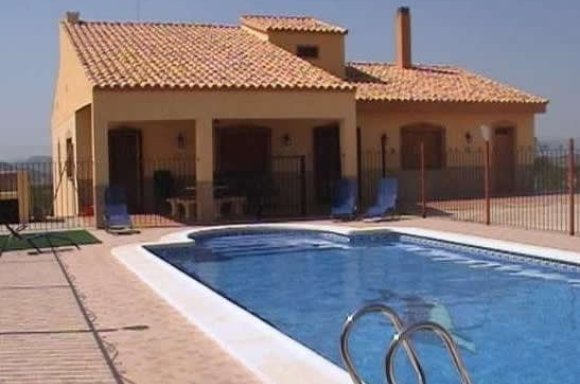 Bullas (Murcia): Qué ver y dónde dormir