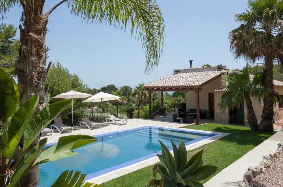 Favara (Valencia): Qué ver y dónde dormir